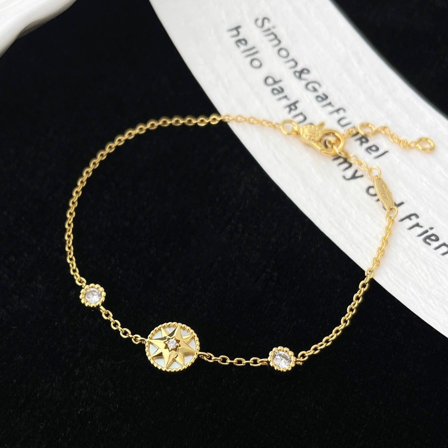 LUCKY STAR 1 MOTIF 2 DIAMOND BRACELET – LUXEIFY