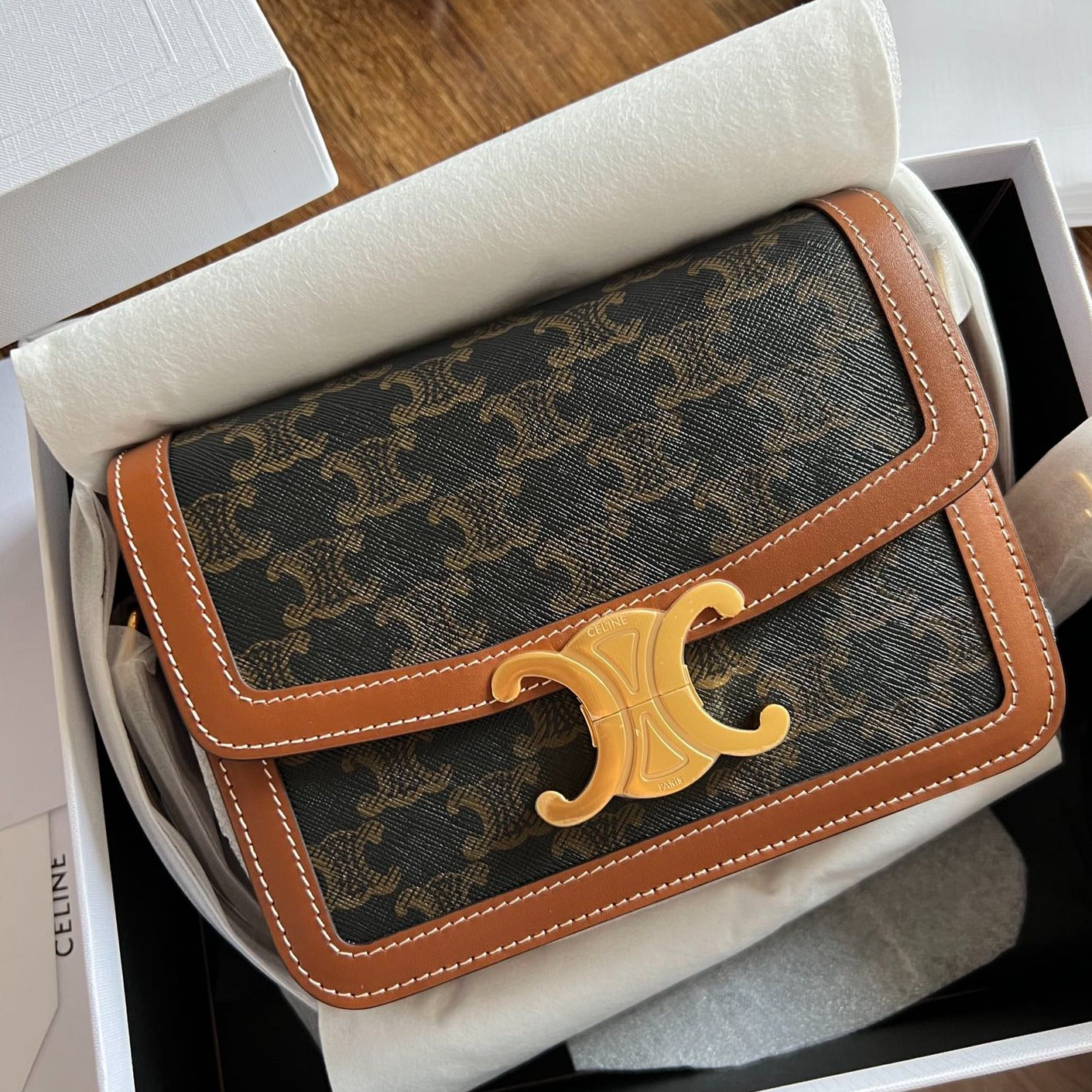 TEEN TRIOMPHE 18.5 TAN MONOGRAM CANVAS BROWN CALFSKIN – Luxeify4